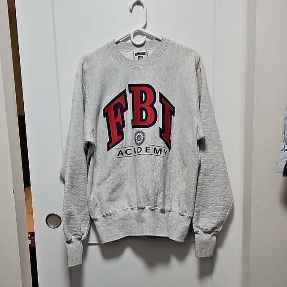 Lee | Sweaters | Vintage Lee Mens Gray Crewneck Sweater With Red Fbi ...